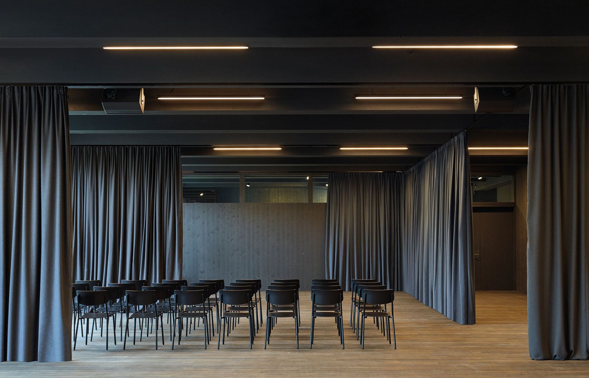 Acoustic partition curtain - ACOUSTIC DIVIDER VARIO